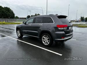 Pelēks Jeep Grand Cherokee 2014 Tallina, ar dzinēja tilpumu 3.00 L un nobraukumu 350 tūkst. km par 9000 €, foto 9 vietnē AUTOMOTO.COM.LV