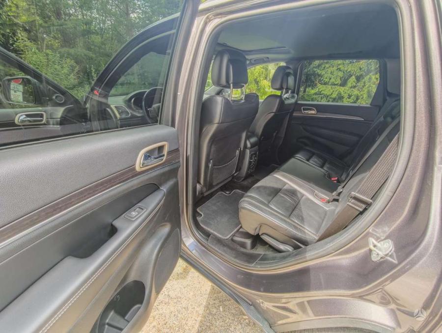 Pelēks Jeep Grand Cherokee 2014 Kauņa, ar dzinēja tilpumu 3.60 L un nobraukumu 198 tūkst. km par 12500 €, foto 13 vietnē AUTOMOTO.COM.LV