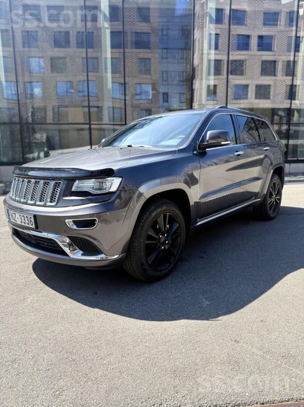 Pelēks Jeep Grand Cherokee 2014 Rīga, ar dzinēja tilpumu 3.00 L un nobraukumu 212 tūkst. km par 14200 €, foto 1 vietnē AUTOMOTO.COM.LV