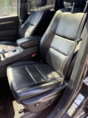 Pelēks Jeep Grand Cherokee 2014 Rīga, ar dzinēja tilpumu 3.00 L un nobraukumu 212 tūkst. km par 14200 €, foto 6 vietnē AUTOMOTO.COM.LV