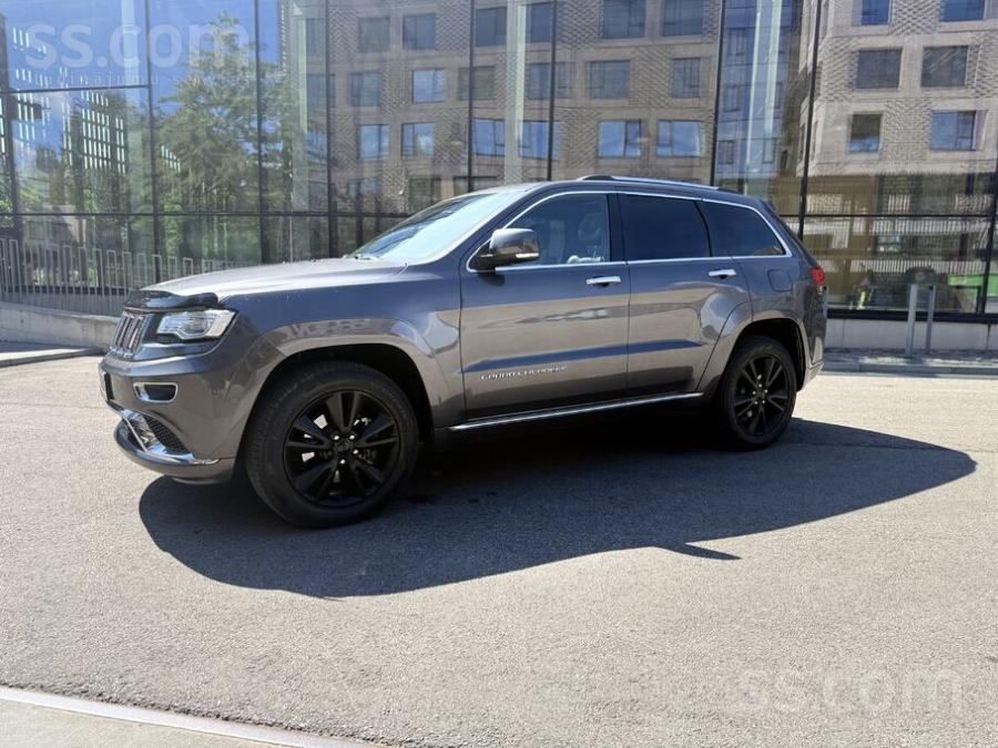 Pelēks Jeep Grand Cherokee 2014 Rīga, ar dzinēja tilpumu 3.00 L un nobraukumu 212 tūkst. km par 14200 €, foto 8 vietnē AUTOMOTO.COM.LV
