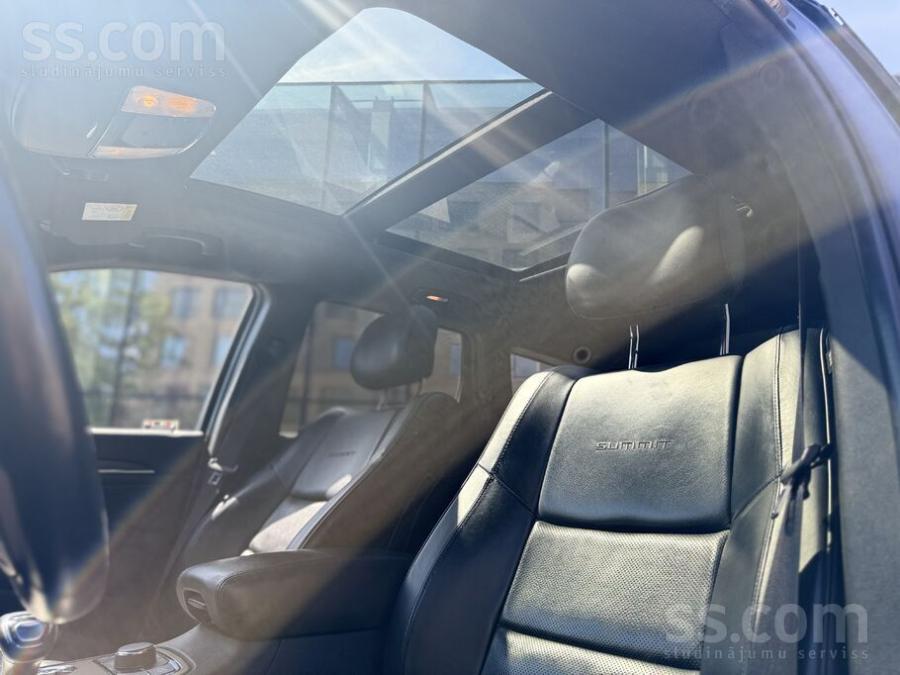 Pelēks Jeep Grand Cherokee 2014 Rīga, ar dzinēja tilpumu 3.00 L un nobraukumu 212 tūkst. km par 14200 €, foto 17 vietnē AUTOMOTO.COM.LV