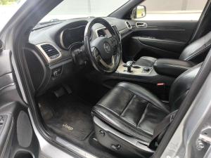 Pelēks Jeep Grand Cherokee 2014 Šauļi, ar dzinēja tilpumu 3.60 L un nobraukumu 264 tūkst. km par 7900 €, foto 10 vietnē AUTOMOTO.COM.LV