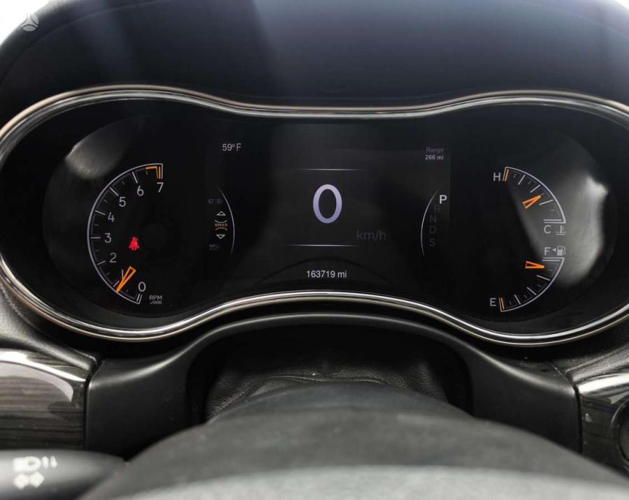 Pelēks Jeep Grand Cherokee 2014 Šauļi, ar dzinēja tilpumu 3.60 L un nobraukumu 264 tūkst. km par 7900 €, foto 12 vietnē AUTOMOTO.COM.LV