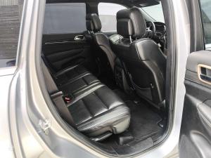 Pelēks Jeep Grand Cherokee 2014 Šauļi, ar dzinēja tilpumu 3.60 L un nobraukumu 264 tūkst. km par 7900 €, foto 23 vietnē AUTOMOTO.COM.LV