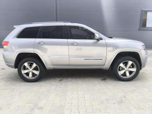 Pelēks Jeep Grand Cherokee 2014 Šauļi, ar dzinēja tilpumu 3.60 L un nobraukumu 264 tūkst. km par 7900 €, foto 28 vietnē AUTOMOTO.COM.LV