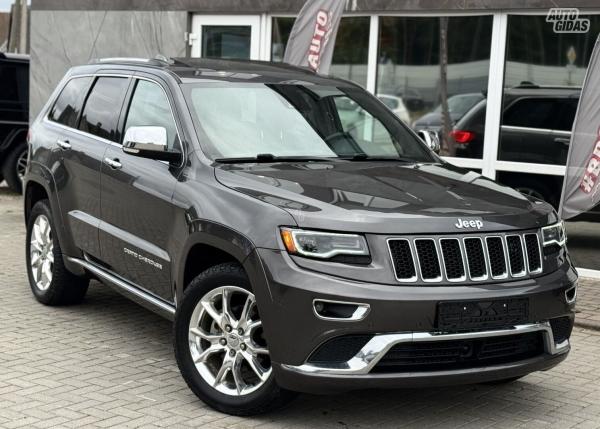 Grey Jeep Grand Cherokee 2014 in Radviliskis, with an engine capacity of 3.60 L and mileage of 215 thousand km for 14850 €, photo 2 on AUTOMOTO.COM.LV