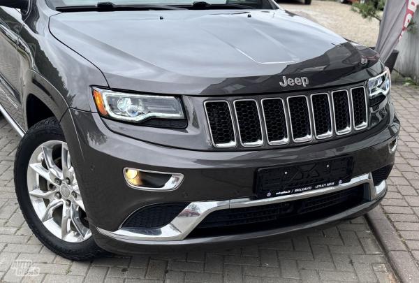 Grey Jeep Grand Cherokee 2014 in Radviliskis, with an engine capacity of 3.60 L and mileage of 215 thousand km for 14850 €, photo 7 on AUTOMOTO.COM.LV