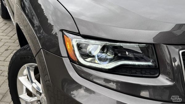 Grey Jeep Grand Cherokee 2014 in Radviliskis, with an engine capacity of 3.60 L and mileage of 215 thousand km for 14850 €, photo 9 on AUTOMOTO.COM.LV