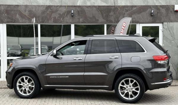 Grey Jeep Grand Cherokee 2014 in Radviliskis, with an engine capacity of 3.60 L and mileage of 215 thousand km for 14850 €, photo 10 on AUTOMOTO.COM.LV