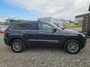 Pelēks Jeep Grand Cherokee 2014 Tartu, ar dzinēja tilpumu 3.00 L un nobraukumu 276 tūkst. km par 11290 €, foto 4 vietnē AUTOMOTO.COM.LV