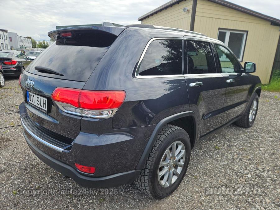 Pelēks Jeep Grand Cherokee 2014 Tartu, ar dzinēja tilpumu 3.00 L un nobraukumu 276 tūkst. km par 11290 €, foto 5 vietnē AUTOMOTO.COM.LV