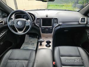 Pelēks Jeep Grand Cherokee 2014 Tartu, ar dzinēja tilpumu 3.00 L un nobraukumu 276 tūkst. km par 11290 €, foto 8 vietnē AUTOMOTO.COM.LV