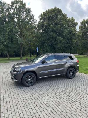 Pelēks Jeep Grand Cherokee 2014 Biržai, ar dzinēja tilpumu 3.00 L un nobraukumu 248 tūkst. km par 12500 €, foto  vietnē AUTOMOTO.COM.LV