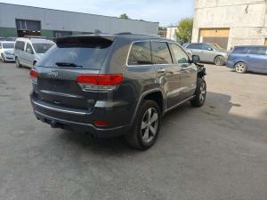 Grey Jeep Grand Cherokee 2014 in Kaunas, with an engine capacity of 5.65 L and mileage of 193 thousand km for 8900 €, photo 3 on AUTOMOTO.COM.LV