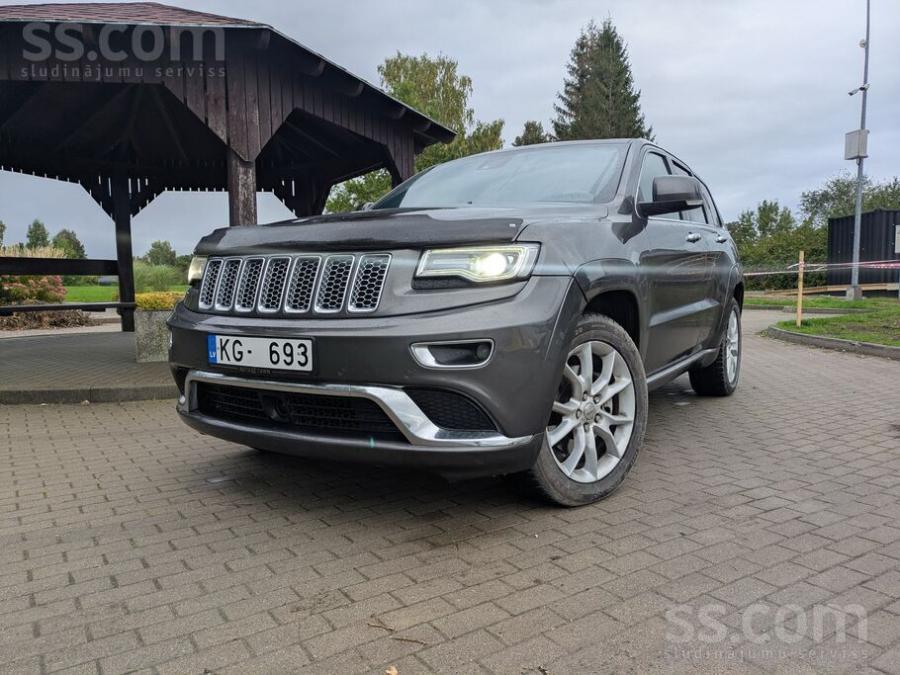 Pelēks Jeep Grand Cherokee 2014 Ogre, ar dzinēja tilpumu 3.00 L un nobraukumu 347 tūkst. km par 13000 €, foto 1 vietnē AUTOMOTO.COM.LV
