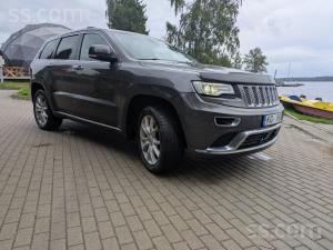 Pelēks Jeep Grand Cherokee 2014 Ogre, ar dzinēja tilpumu 3.00 L un nobraukumu 347 tūkst. km par 13000 €, foto 3 vietnē AUTOMOTO.COM.LV