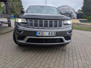 Pelēks Jeep Grand Cherokee 2014 Ogre, ar dzinēja tilpumu 3.00 L un nobraukumu 347 tūkst. km par 13000 €, foto 4 vietnē AUTOMOTO.COM.LV