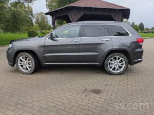 Pelēks Jeep Grand Cherokee 2014 Ogre, ar dzinēja tilpumu 3.00 L un nobraukumu 347 tūkst. km par 13000 €, foto 5 vietnē AUTOMOTO.COM.LV