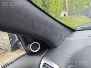 Grey Jeep Grand Cherokee 2014 in Riga, with an engine capacity of 6.40 L and mileage of 232 thousand km for 23500 €, photo 21 on AUTOMOTO.COM.LV