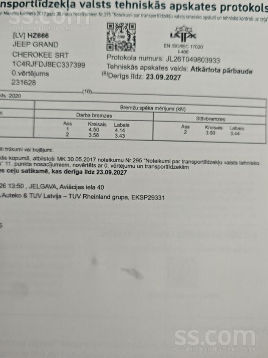 Grey Jeep Grand Cherokee 2014 in Riga, with an engine capacity of 6.40 L and mileage of 232 thousand km for 23500 €, photo 28 on AUTOMOTO.COM.LV