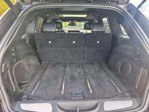 Pelēks Jeep Grand Cherokee 2014 Šauļi, ar dzinēja tilpumu 3.60 L un nobraukumu 208 tūkst. km par 11300 €, foto 15 vietnē AUTOMOTO.COM.LV