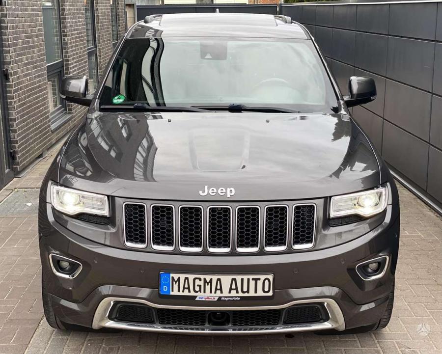 Grey Jeep Grand Cherokee 2015 in Marijampole, with an engine capacity of 2.99 L and mileage of 91 thousand km for 17999 €, photo 3 on AUTOMOTO.COM.LV