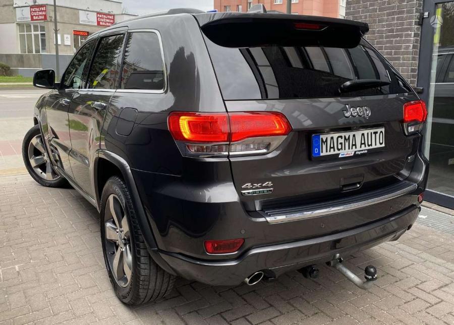 Grey Jeep Grand Cherokee 2015 in Marijampole, with an engine capacity of 2.99 L and mileage of 91 thousand km for 17999 €, photo 11 on AUTOMOTO.COM.LV