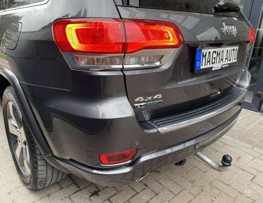Grey Jeep Grand Cherokee 2015 in Marijampole, with an engine capacity of 2.99 L and mileage of 91 thousand km for 17999 €, photo 12 on AUTOMOTO.COM.LV