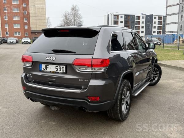 Pelēks Jeep Grand Cherokee 2015 Jelgava, ar dzinēja tilpumu 3.00 L un nobraukumu 0 tūkst. km par 11750 €, foto 4 vietnē AUTOMOTO.COM.LV
