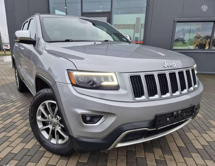 Pelēks Jeep Grand Cherokee 2015 Šauļi, ar dzinēja tilpumu 3.60 L un nobraukumu 230 tūkst. km par 13400 €, foto 5 vietnē AUTOMOTO.COM.LV