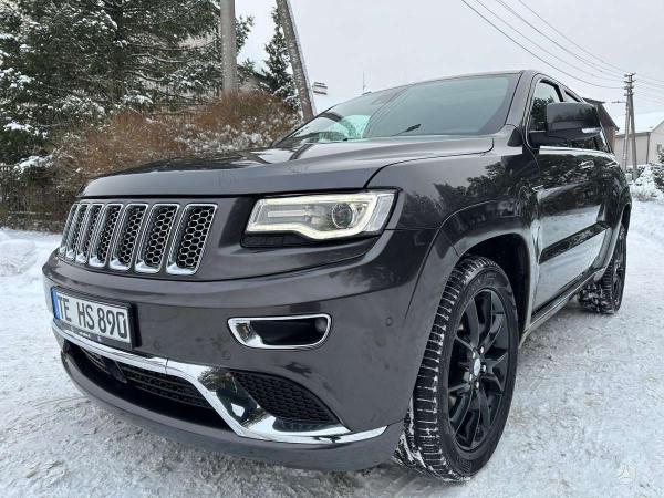 Grey Jeep Grand Cherokee 2015 in Vilnius, with an engine capacity of 2.99 L and mileage of 180 thousand km for 13900 €, photo 2 on AUTOMOTO.COM.LV