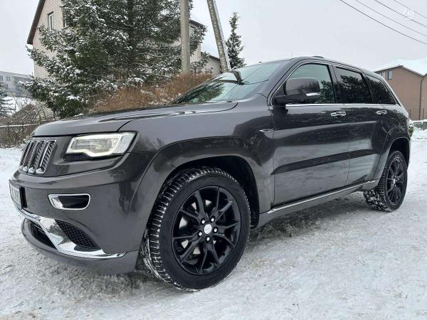 Grey Jeep Grand Cherokee 2015 in Vilnius, with an engine capacity of 2.99 L and mileage of 180 thousand km for 13900 €, photo 3 on AUTOMOTO.COM.LV