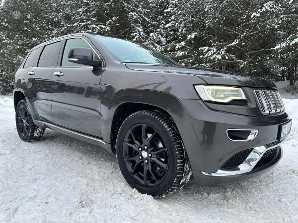 Grey Jeep Grand Cherokee 2015 in Vilnius, with an engine capacity of 2.99 L and mileage of 180 thousand km for 13900 €, photo 9 on AUTOMOTO.COM.LV