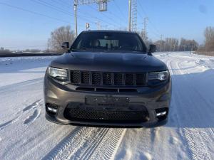 Grey Jeep Grand Cherokee 2015 in Siauliai, with an engine capacity of 3.60 L and mileage of 167 thousand km for 15800 €, photo 2 on AUTOMOTO.COM.LV