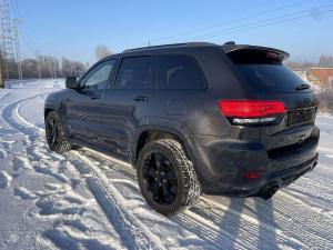 Grey Jeep Grand Cherokee 2015 in Siauliai, with an engine capacity of 3.60 L and mileage of 167 thousand km for 15800 €, photo 5 on AUTOMOTO.COM.LV