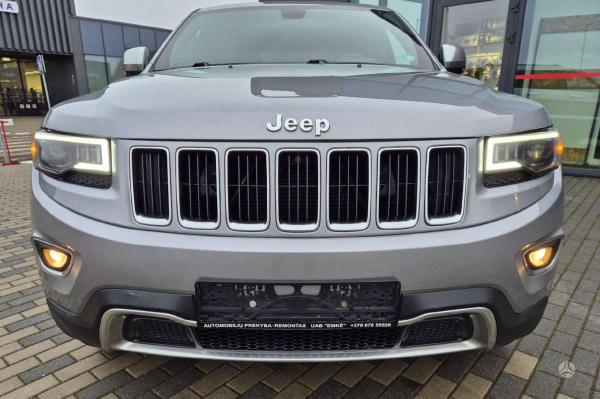 Pelēks Jeep Grand Cherokee 2015 Šauļi, ar dzinēja tilpumu 3.60 L un nobraukumu 230 tūkst. km par 12600 €, foto 3 vietnē AUTOMOTO.COM.LV