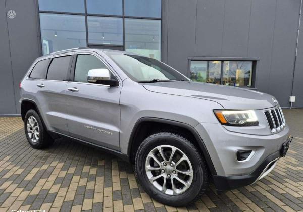 Pelēks Jeep Grand Cherokee 2015 Šauļi, ar dzinēja tilpumu 3.60 L un nobraukumu 230 tūkst. km par 12600 €, foto 8 vietnē AUTOMOTO.COM.LV