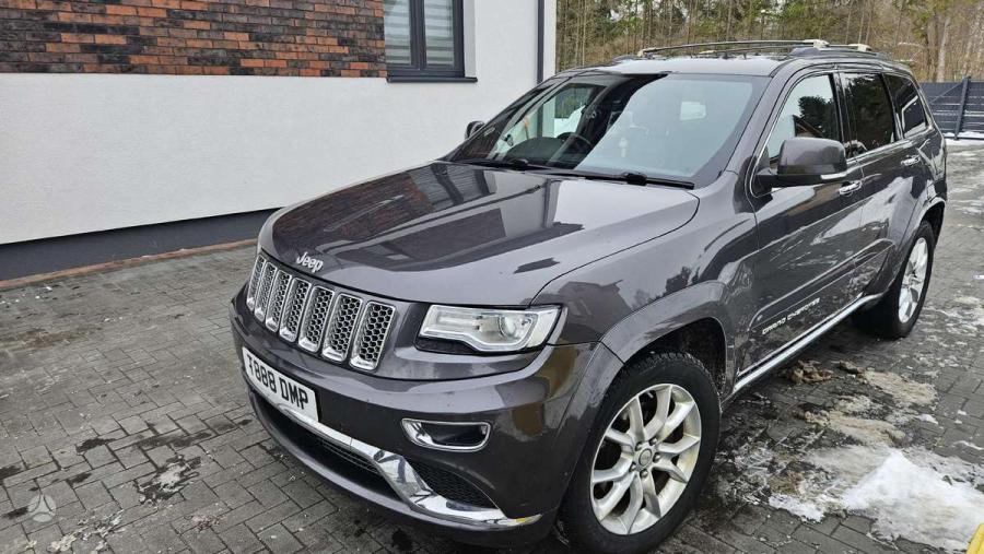 Pelēks Jeep Grand Cherokee 2015 Palanga, ar dzinēja tilpumu 2.99 L un nobraukumu 207 tūkst. km par 9800 €, foto 7 vietnē AUTOMOTO.COM.LV