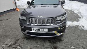 Pelēks Jeep Grand Cherokee 2015 Palanga, ar dzinēja tilpumu 2.99 L un nobraukumu 207 tūkst. km par 9800 €, foto 8 vietnē AUTOMOTO.COM.LV