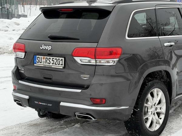 Grey Jeep Grand Cherokee 2015 in Jonava, with an engine capacity of 2.99 L and mileage of 240 thousand km for 11700 €, photo 8 on AUTOMOTO.COM.LV