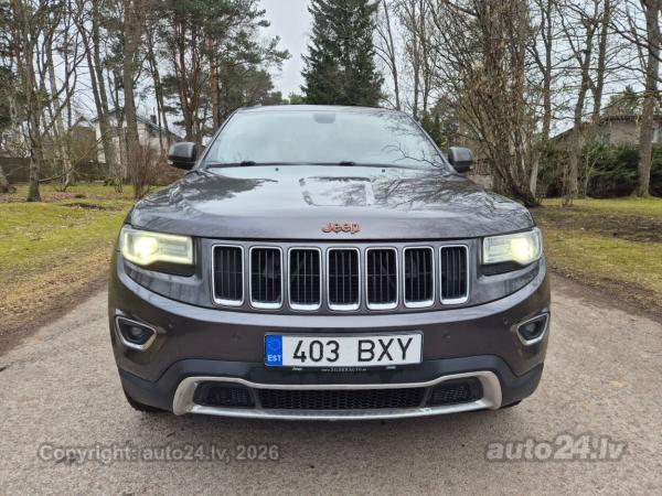 Grey Jeep Grand Cherokee 2015 in Tallinn, with an engine capacity of 3.00 L and mileage of 330 thousand km for 9500 €, photo 2 on AUTOMOTO.COM.LV