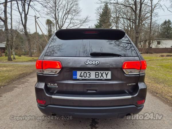 Grey Jeep Grand Cherokee 2015 in Tallinn, with an engine capacity of 3.00 L and mileage of 330 thousand km for 9500 €, photo 5 on AUTOMOTO.COM.LV
