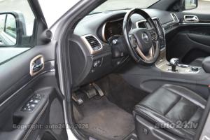 Pelēks Jeep Grand Cherokee 2015 Pērnava, ar dzinēja tilpumu 3.00 L un nobraukumu 211 tūkst. km par 14900 €, foto 7 vietnē AUTOMOTO.COM.LV