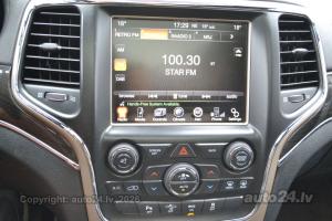 Pelēks Jeep Grand Cherokee 2015 Pērnava, ar dzinēja tilpumu 3.00 L un nobraukumu 211 tūkst. km par 14900 €, foto 14 vietnē AUTOMOTO.COM.LV