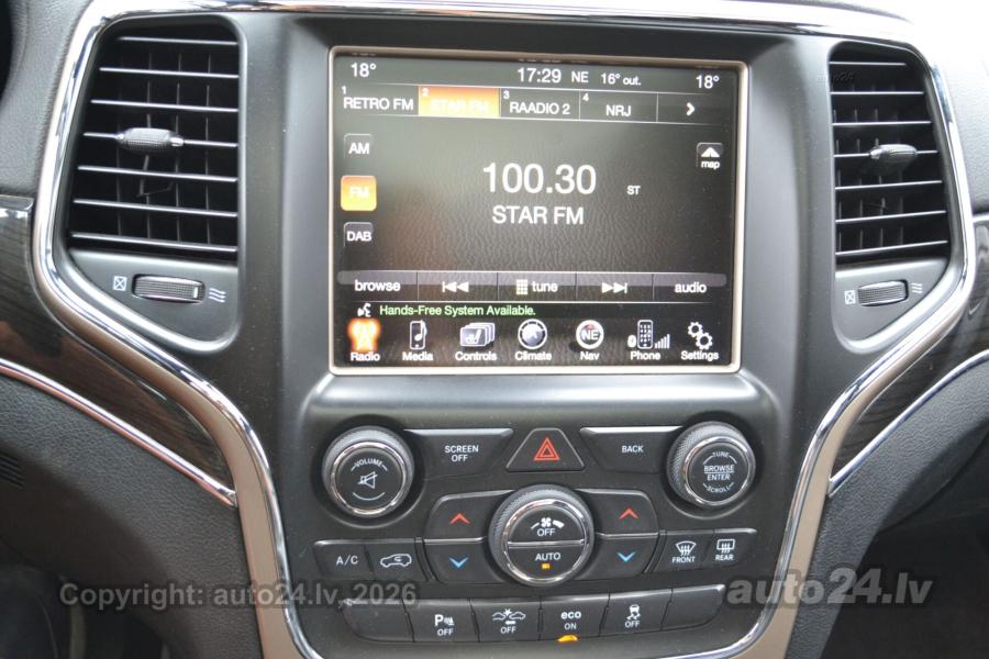 Pelēks Jeep Grand Cherokee 2015 Pērnava, ar dzinēja tilpumu 3.00 L un nobraukumu 211 tūkst. km par 14900 €, foto 14 vietnē AUTOMOTO.COM.LV