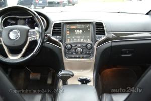 Pelēks Jeep Grand Cherokee 2015 Pērnava, ar dzinēja tilpumu 3.00 L un nobraukumu 211 tūkst. km par 14900 €, foto 18 vietnē AUTOMOTO.COM.LV