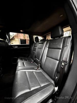 Pelēks Jeep Grand Cherokee 2015 Tallina, ar dzinēja tilpumu 3.00 L un nobraukumu 267 tūkst. km par 14998 €, foto 7 vietnē AUTOMOTO.COM.LV