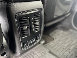 Pelēks Jeep Grand Cherokee 2015 Rīga, ar dzinēja tilpumu 3.00 L un nobraukumu 291 tūkst. km par 10900 €, foto 21 vietnē AUTOMOTO.COM.LV