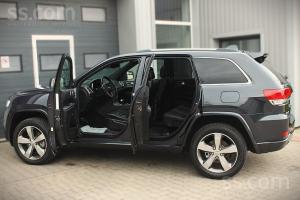 Grey Jeep Grand Cherokee 2015 in Riga, with an engine capacity of 3.00 L and mileage of 0 thousand km for 14990 €, photo 10 on AUTOMOTO.COM.LV